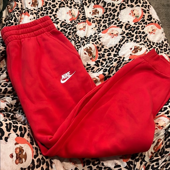 Nike | Bottoms | B4 Nike Youth Lg Red Cotton Jogger Sweatpants Nwot ...